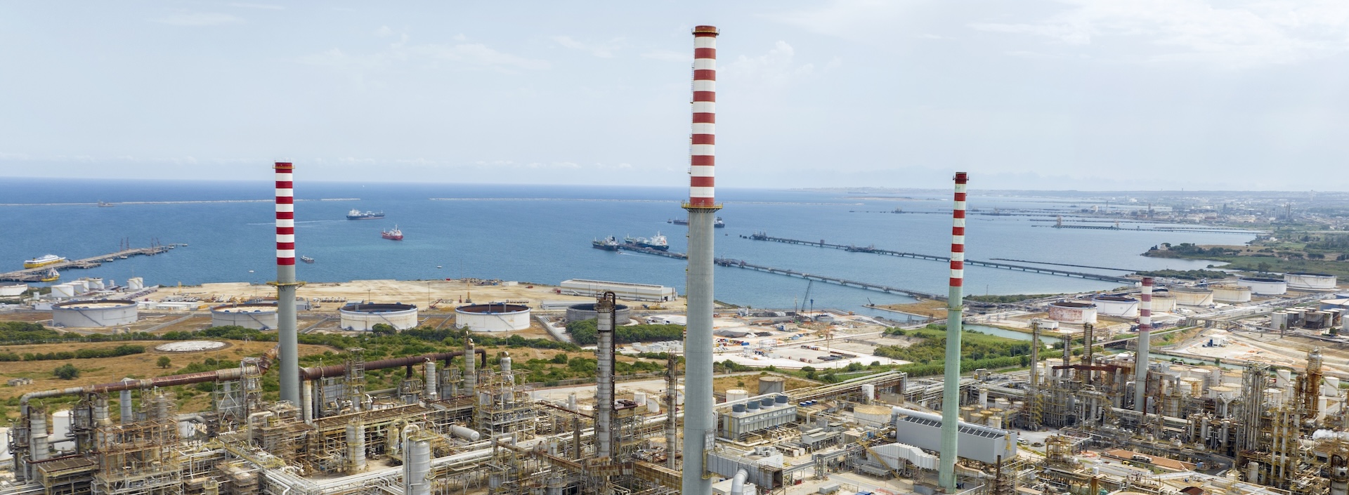 Venezuelan Oil Has Huge Consequences for Worker Safety at Big Refineries